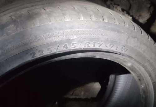 Goodyear DuraPlus 225/45 R17