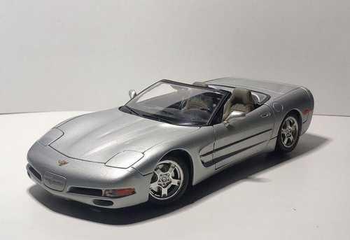 Chevrolet Corvette C5 1:18 Bburago