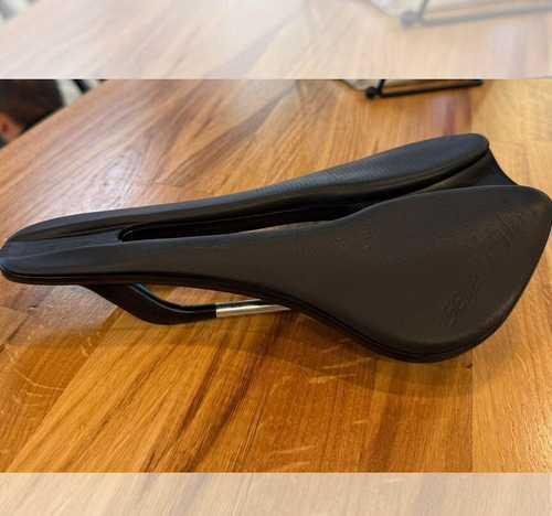 Продам новое седло Selle Italia Model X Greentech