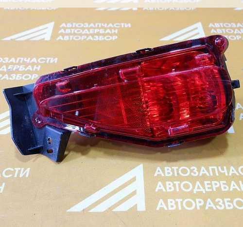 Фонарь задний в бампер Toyota Fortuner II (2020)