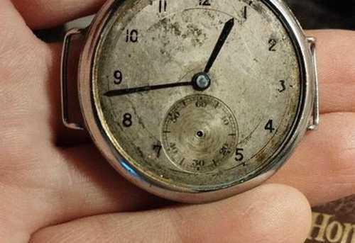 Старинные мужские наручные часы Швейцария