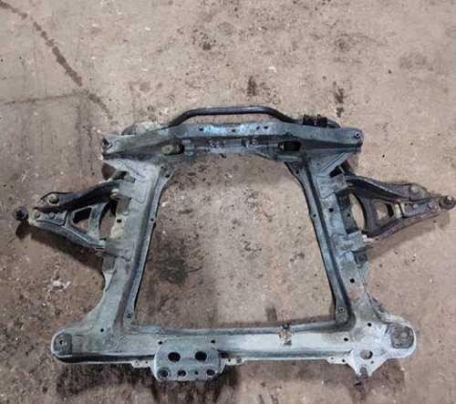Подрамник renault clio
