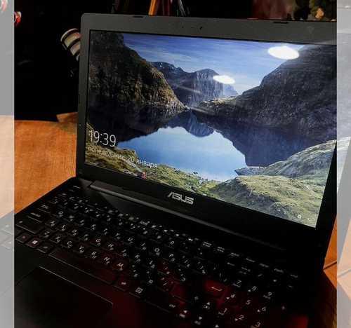 Ноутбук asus 553S windows