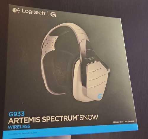 Игровая беспроводная гарнитура Logitech G933