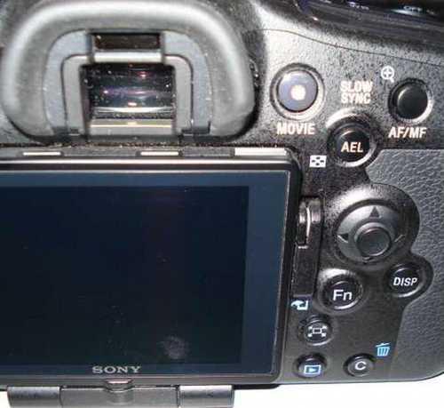 Зеркальный фотоаппарат Sony ilca-77M2