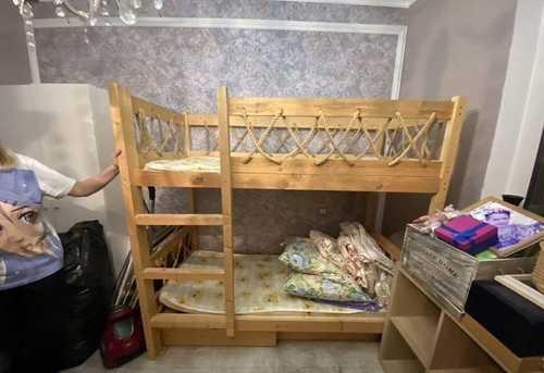 Двухъярусная кровать бу с матрасами детская