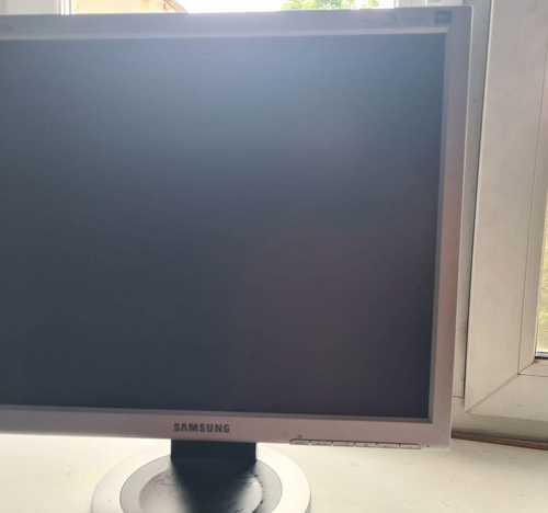 Монитор Samsung SyncMaster 913N б/у