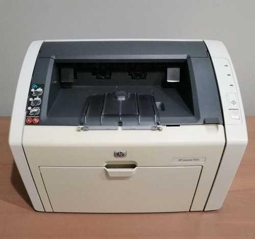 Принтер HP LaserJet 1022