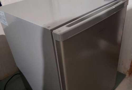 Холодильник маленький Бирюса (в ремонт)