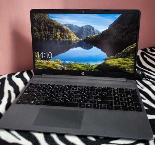 Ноутбук hp laptop 15s бу