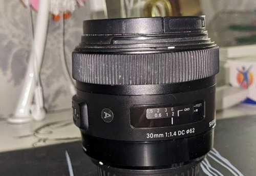 Объектив Sigma 30mm 1.4 EF Canon