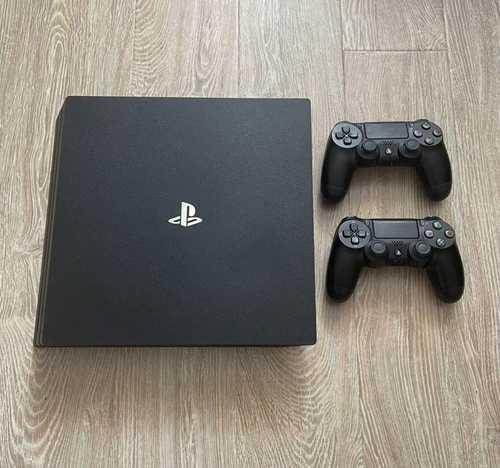 Sony PS4 pro 1 tb + 60 игр + 2 геймпада