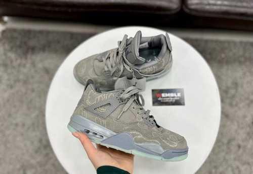 Кроссовки Nike Air Jordan 4 kaws светящиеся