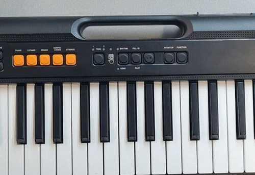 Клавишный синтезатор Casio CT-S100