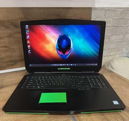 Dell Alienware 17 R3 4K i7 GTX 980M DDR4-32 SSD