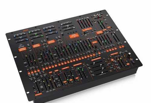 Behringer 2600