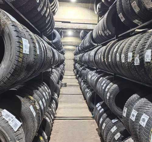 Yokohama Ice Guard IG50 215/60 R17 93N