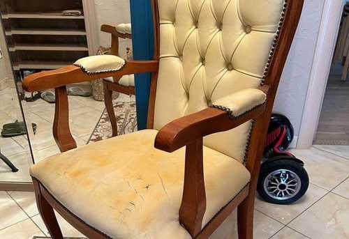 Кресло кожаное деревянное Италия