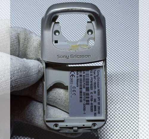 Sony Ericsson W300i. Задняя часть корпуса. Ориг