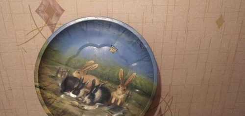 Тарелка сувенир на стену зайцы