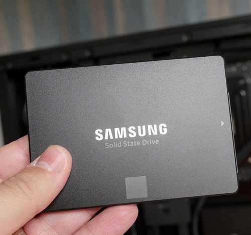 Ssd samsung 870 evo 250 98%