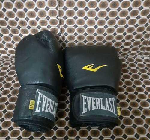 Боксерские перчатки 12 oz everlast