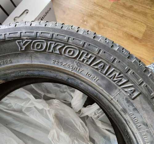 Yokohama Geolandar X-AT 225/65 R17 102H