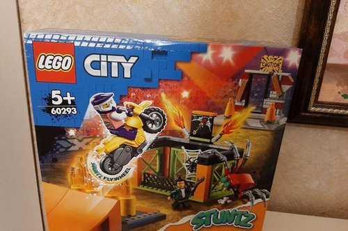 Новый Lego City 60293 парк каскадеров