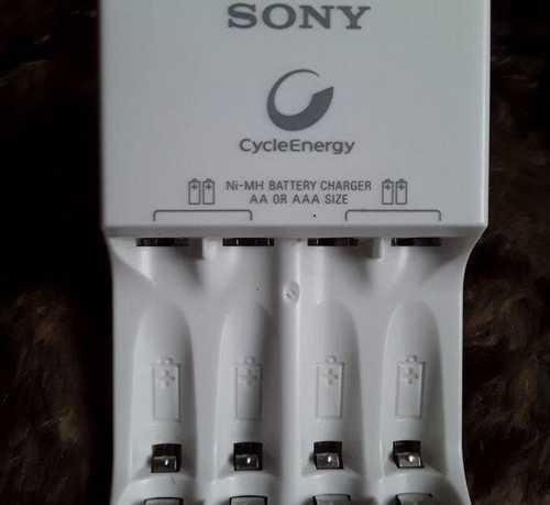 Зарядное устройство Sony BCG-34HH