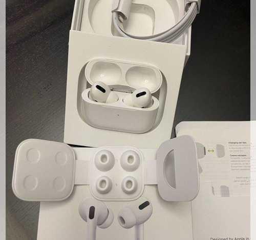 Наушники Apple AirPodsPro