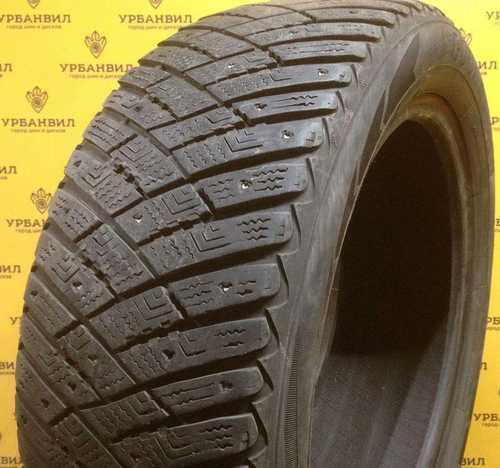 Goodyear Ultragrip Ice Arctic 215/55 R17