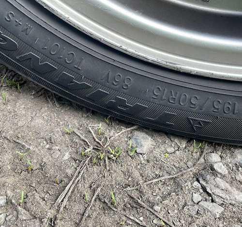 Kumho 722 195/50 R15 и 195/50 R15