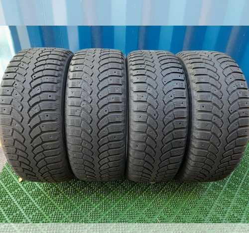 Bridgestone Blizzak Spike-01 225/55 R17 121T