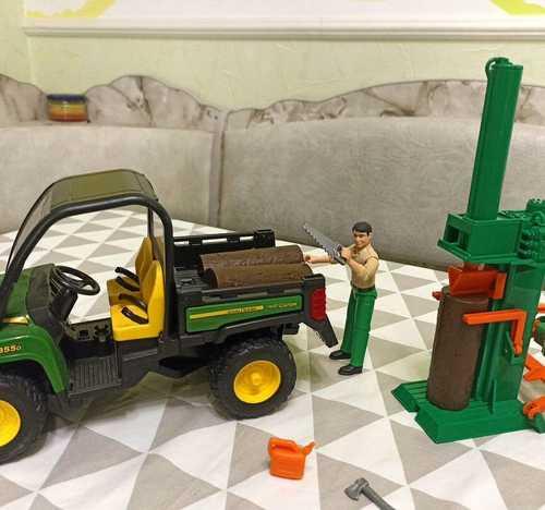 Мини-самосвал John Deere   станок для бревен