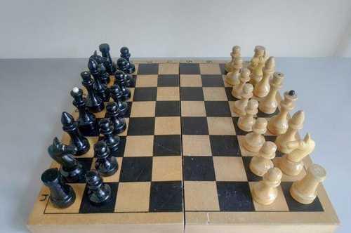 Шахматы деревянные с доской
