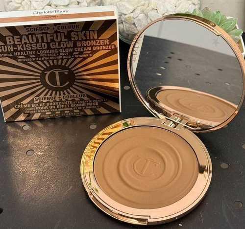 Кремовый бронзер Charlotte Tilbury Beautiful Skin