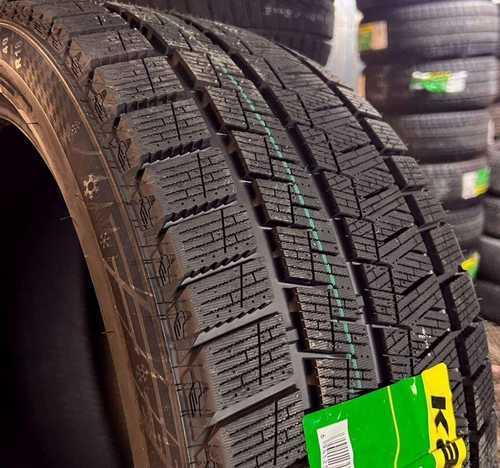 Kapsen SnowShoes AW33 265/60 R18 107T