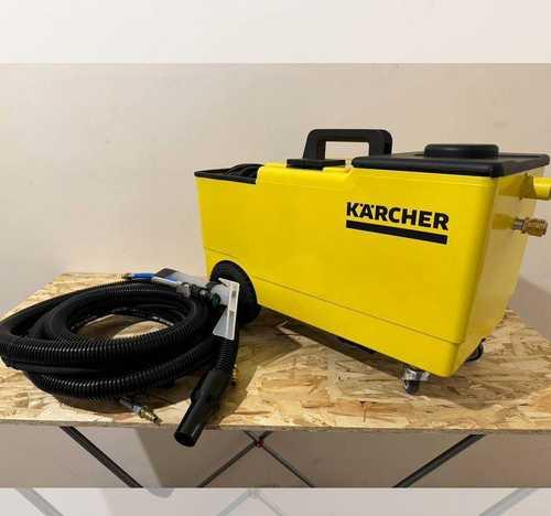 Моющий пылесос karcher