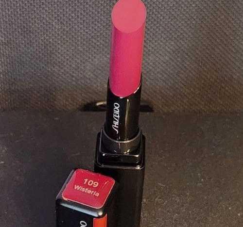 Shiseido помада