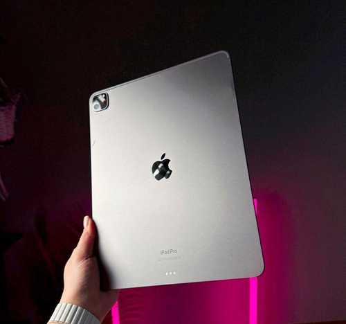 iPad Pro 12.9 (6th Generation) Wi-Fi 128GB