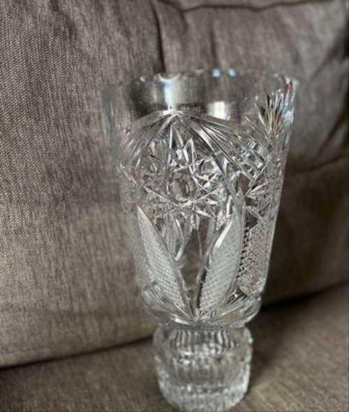 Большая хрустальная ваза-Богемия (Чехия)
