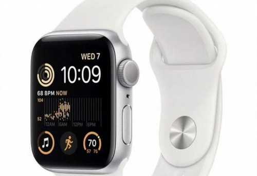 Смарт-часы Apple Watch SE 40mm Silver Aluminum