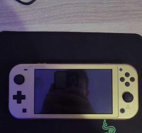 Nintendo switch lite hyrule edition