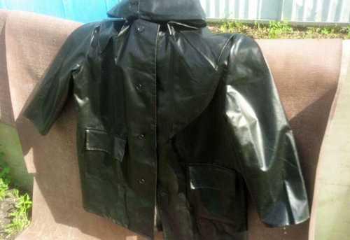 Плащ из искуств. кожи