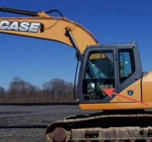 Стекло Case CX210 B дверное нижнее левое (закаленное)