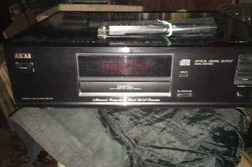 Akai CD-27