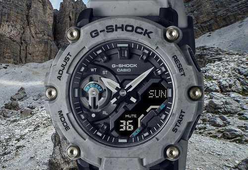 GA-2200SL-8A G-shock analog-digital - casio