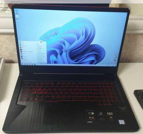 Asus tuf gaming i7 17.3"