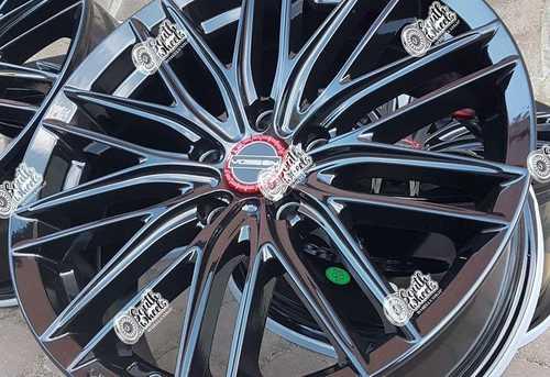 Vossen VFS4 r17 5*114.3 7.5J ET38 Gloss Black