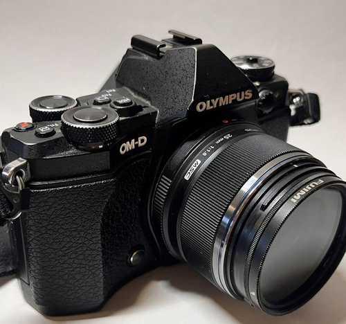 Olympus OM-D EM-5 Mark II   кит 40-150